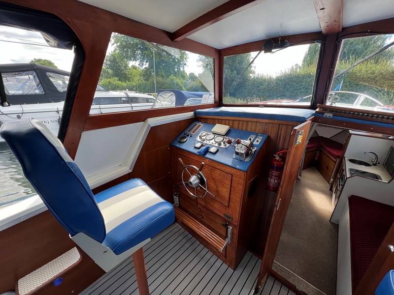 Project 31 Boat for Sale, "Bobbles" at Jones Boatyard