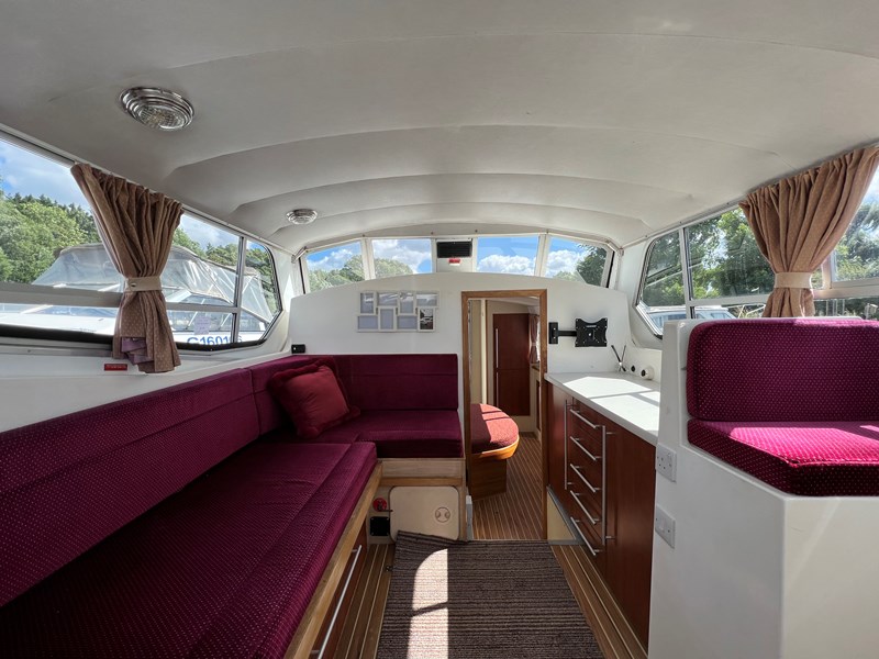 Sheerline 950 Centre Cockpit Boat for Sale, "Sea Esta" at Jones Boatyard