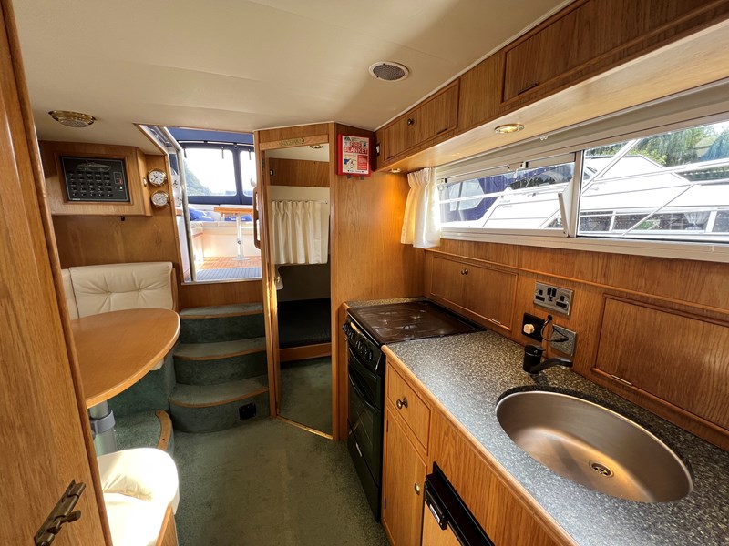 Sheerline 950 Boat for Sale, "Sheer Bliss" at Jones Boatyard