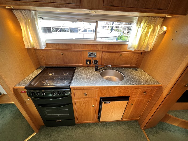 Sheerline 950 Boat for Sale, "Sheer Bliss" at Jones Boatyard