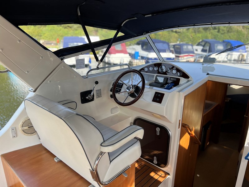Sheerline 950 Boat for Sale, "Water Moon" at Jones Boatyard