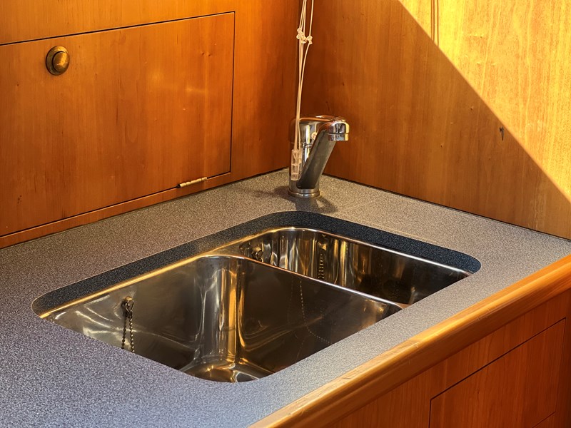 Sheerline 950 Boat for Sale, "Water Moon" at Jones Boatyard