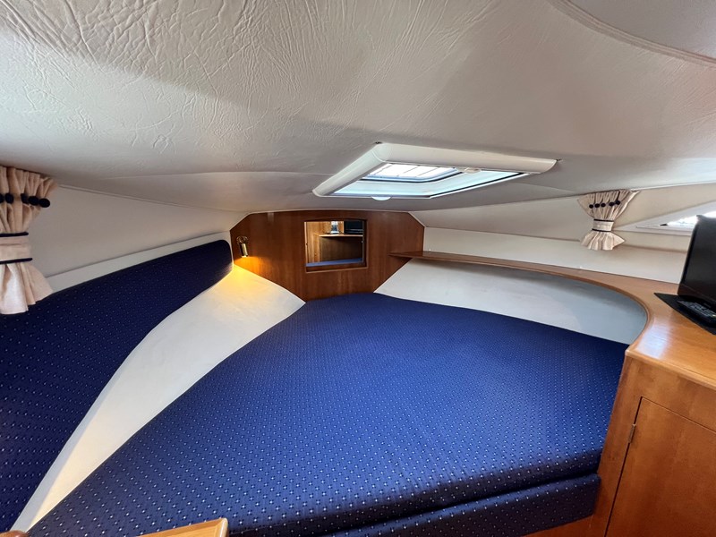 Sheerline 950 Boat for Sale, "Water Moon" at Jones Boatyard