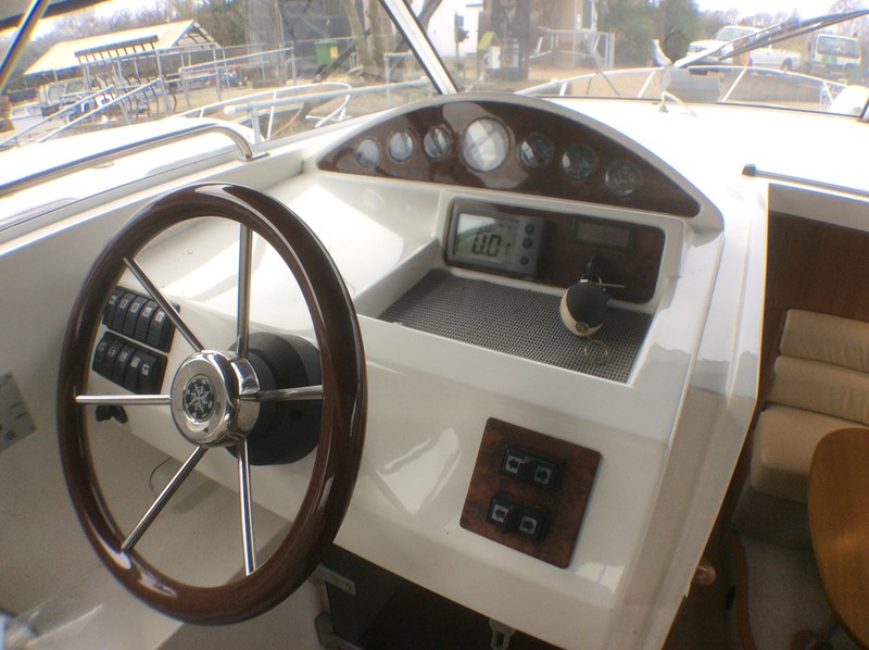 Sheerline 950 Boat for Sale, "Water Moon" at Jones Boatyard