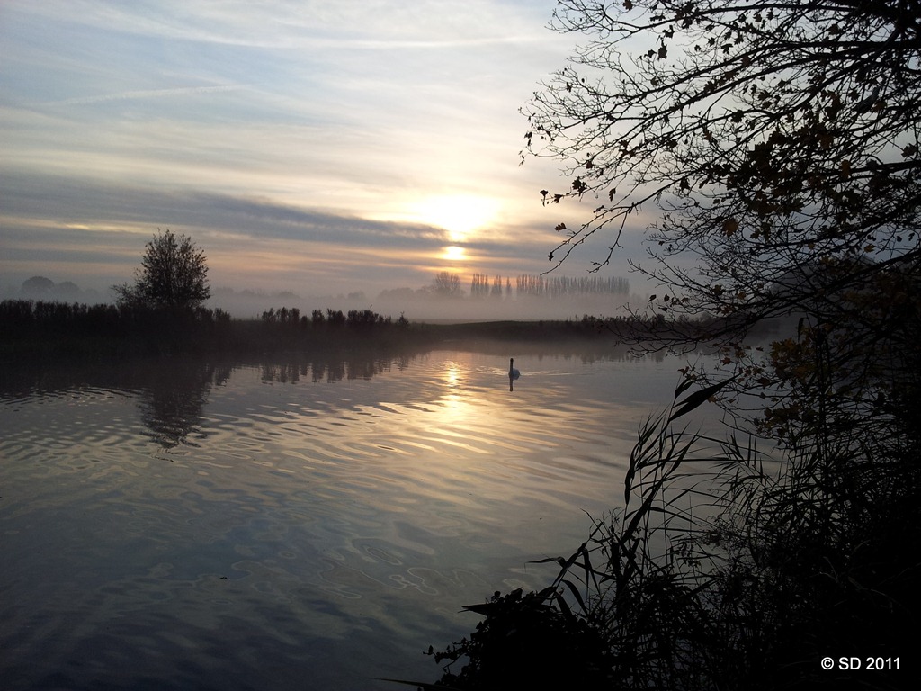 Twilight by Simon Denning River - Jones Boatyard